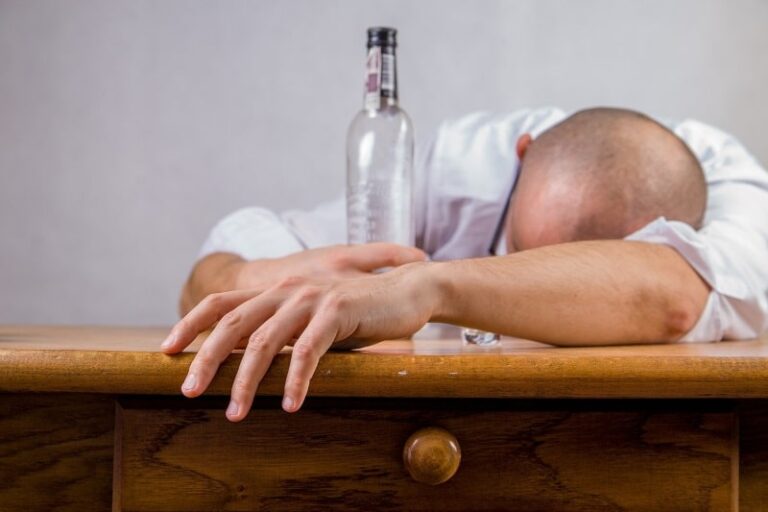 Do You Have to Record Injuries for Drunk Employees? – Quantum Compliance